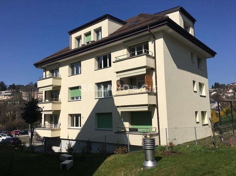 Location Place de parc extérieure à PULLY